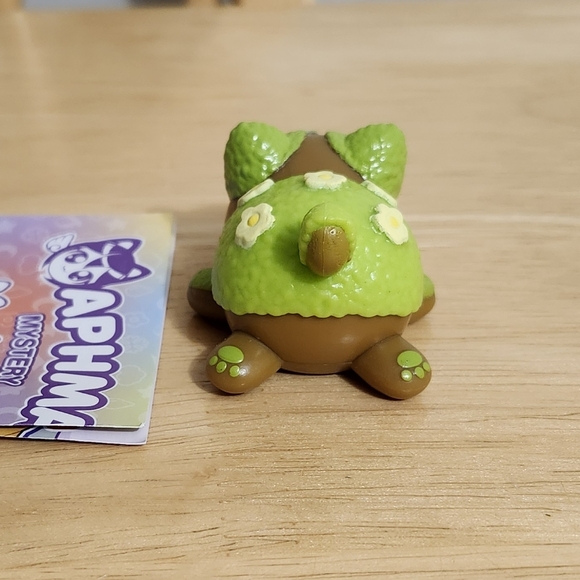 Aphmau | Toys | Aphmau Mystery Meemeows Green Cat Figure | Poshmark
